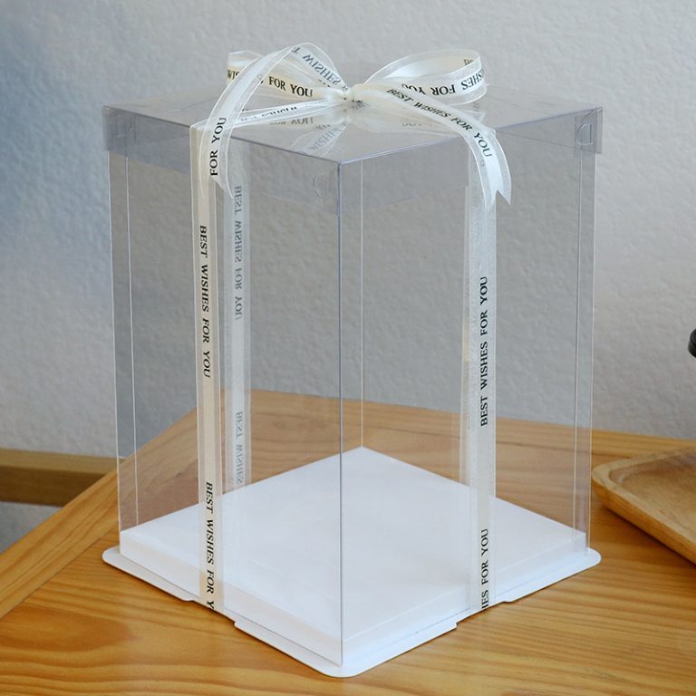 Transparent cake box